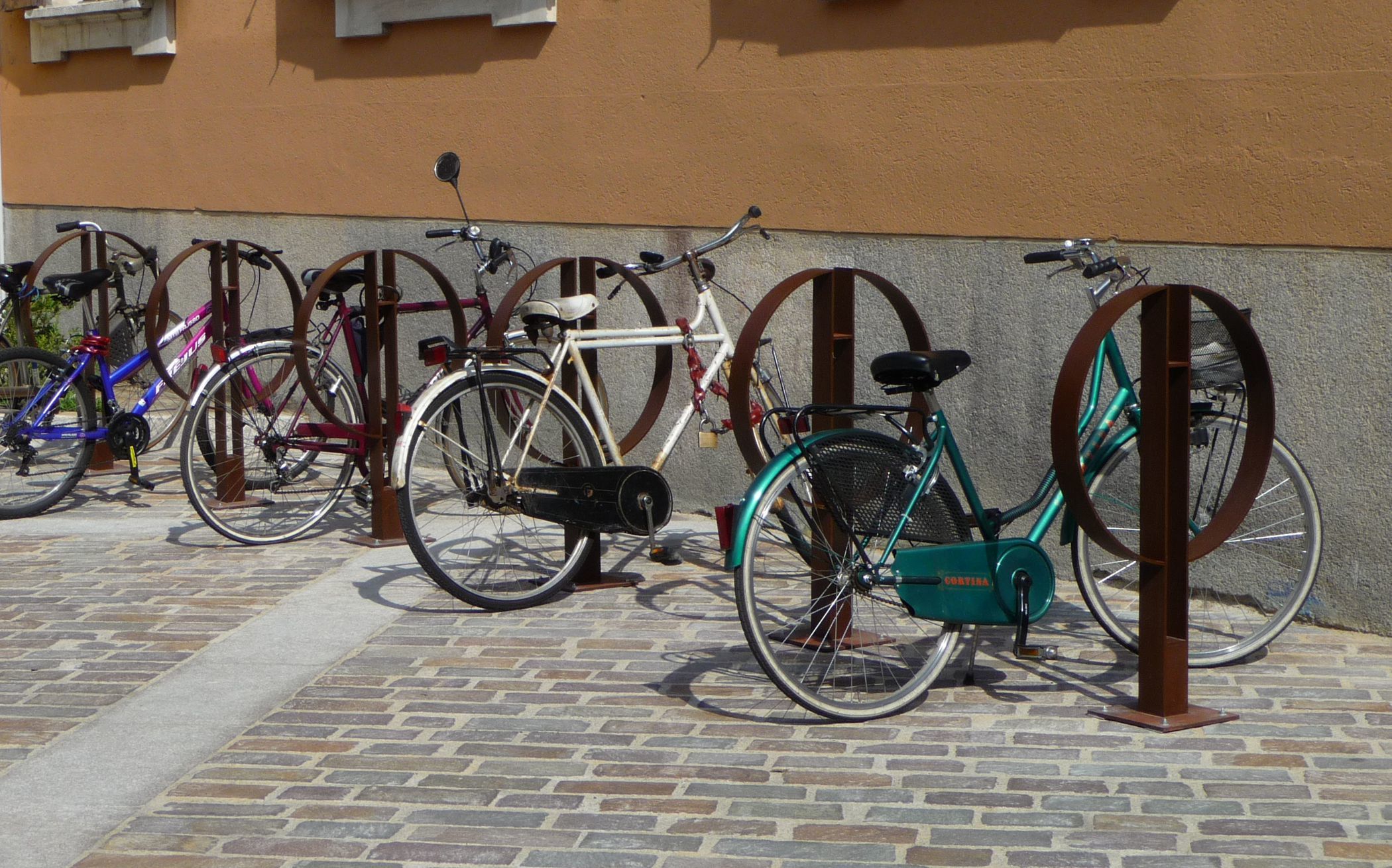 Magenta Square | id created, Inc.