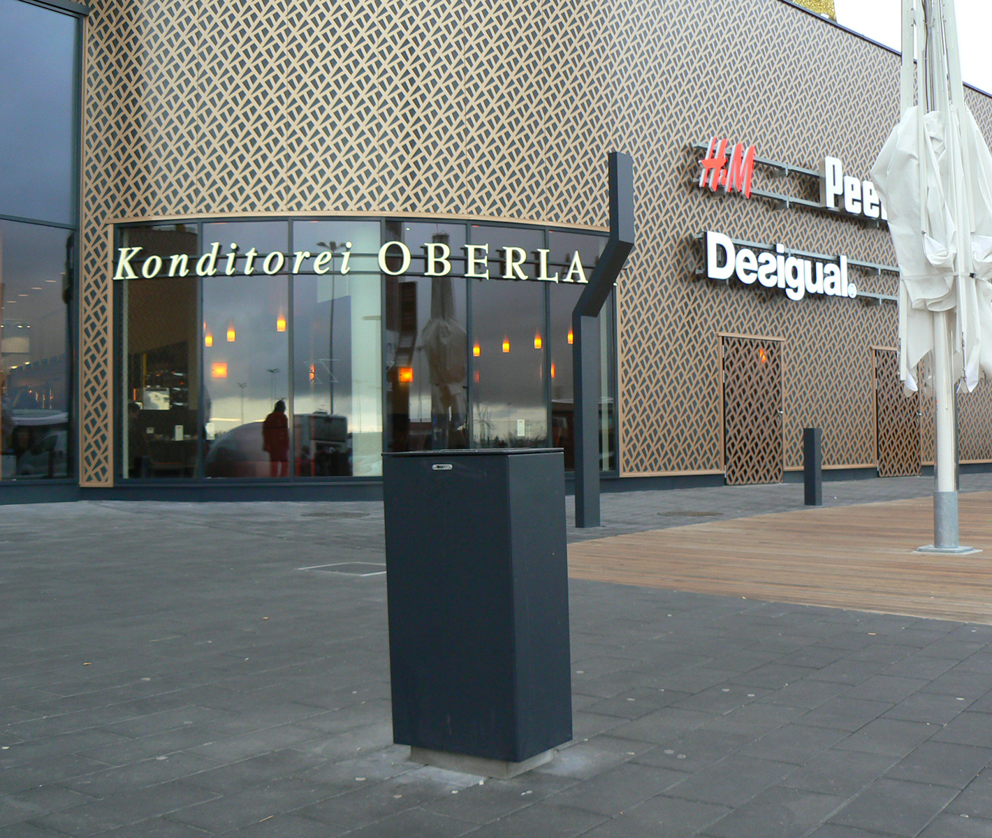 Spencer R (rectangle Top Load) | id created, Inc.