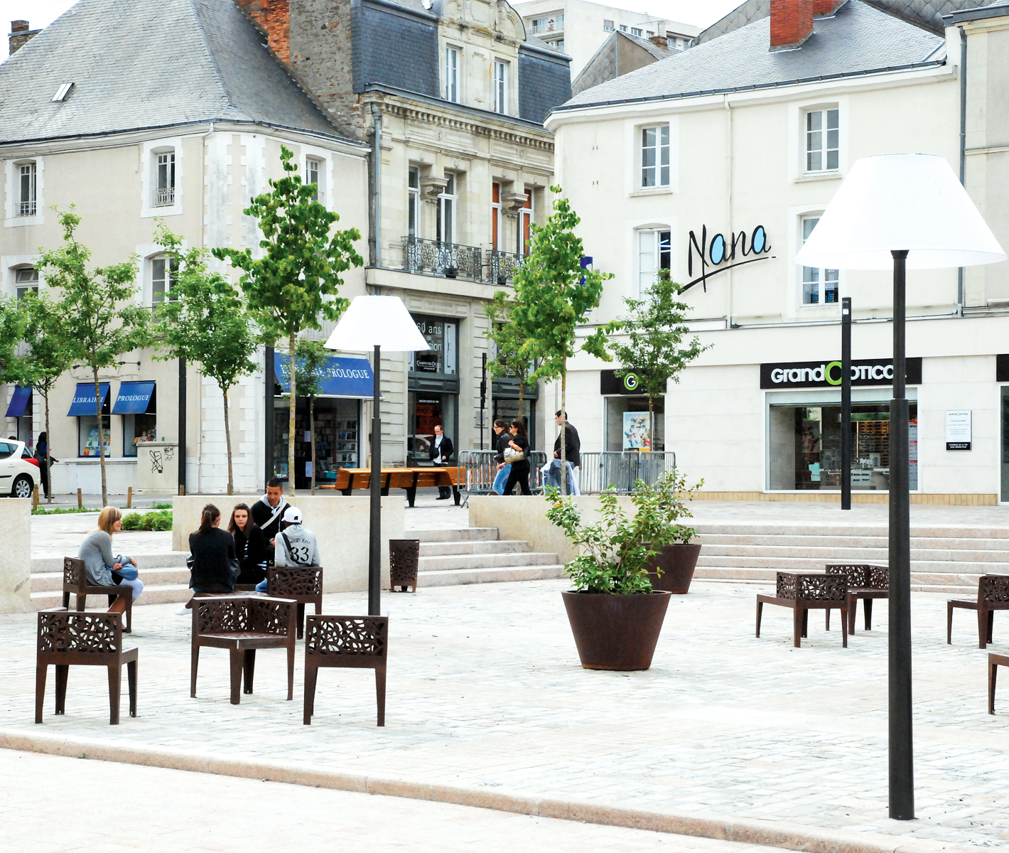 Color + Corten Style Seats | id created, Inc.