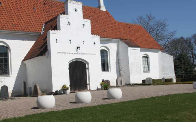 Apollo Bench | Spruce & Gander